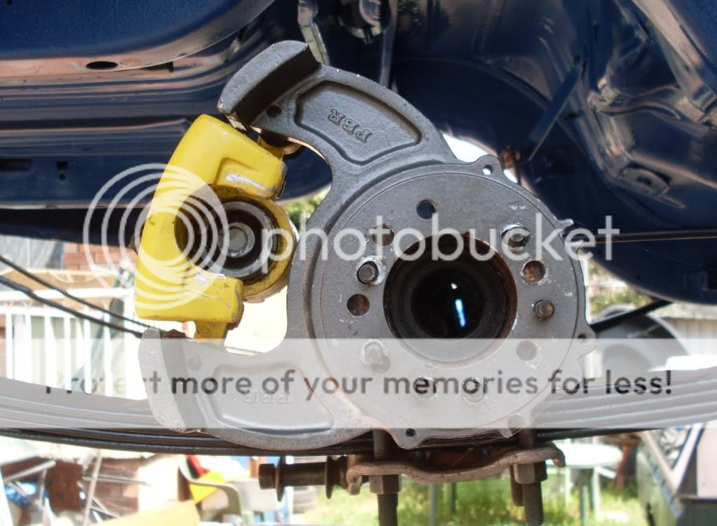 EA ford rear calipers, caliper bracketson 9" Diff - Ozrodders.com